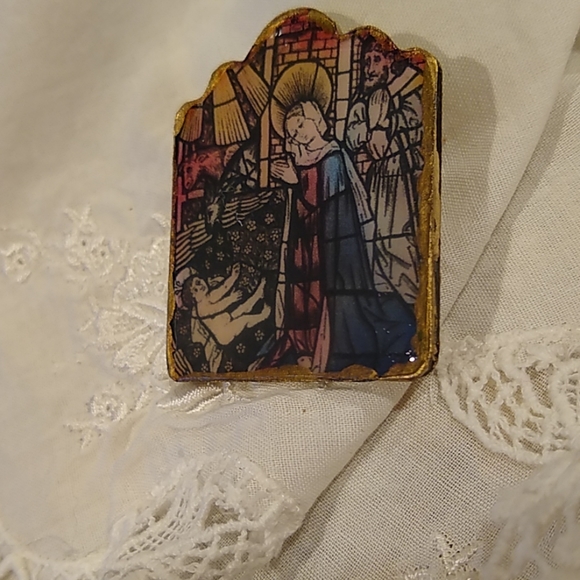 mirth and whimsy | Jewelry | Stained Glass Replica Brooch | Poshmark